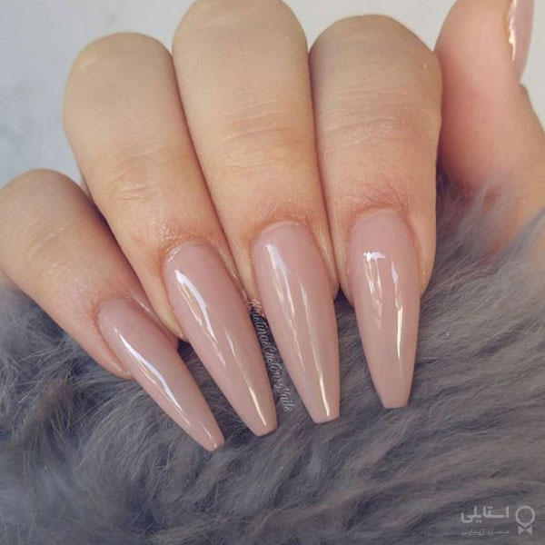 رنگ‌ لاک‌های ساده، جذاب ولی متفاوت! - استایلی